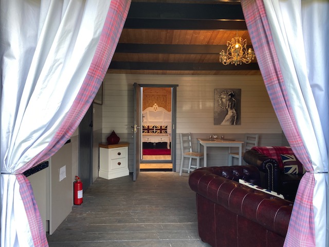 Dragonfly Spa Lodge – Thompson Hall Retreat